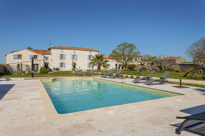 230 M² Maison De Vacances ∙ 6 Chambres ∙ 12 Personnes - Charente-Maritime