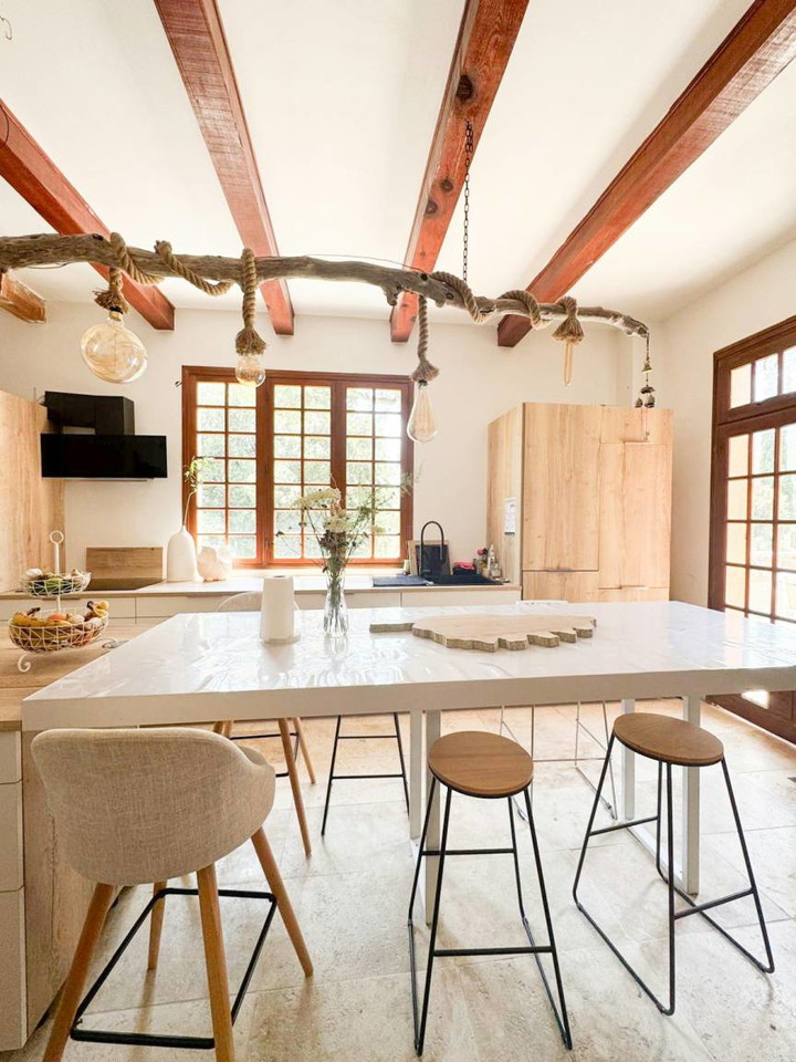 600 M² Maison De Vacances ∙ 6 Chambres ∙ 14 Personnes - Aléria