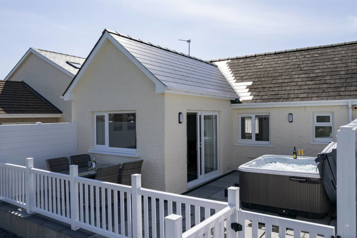 1000 M² Cottage ∙ 2 Bedrooms ∙ 4 Guests - Wales