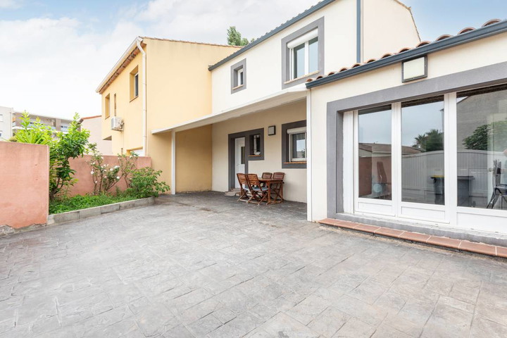 110 M² Maison De Vacances ∙ 3 Chambres ∙ 6 Personnes - Agde