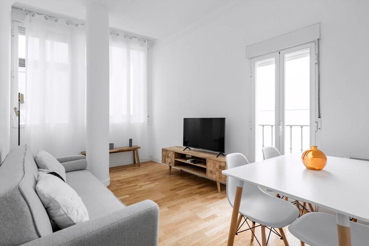 70 M² Apartamento ∙ 2 Habitaciones ∙ 4 Huéspedes - Chamartín