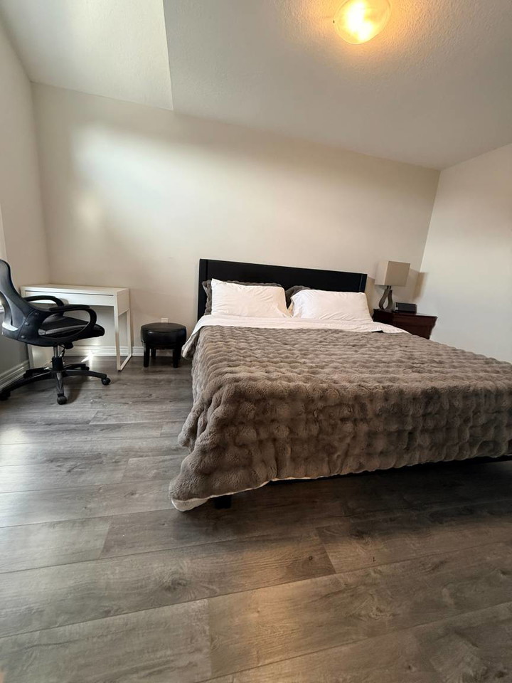 Private Room ∙ 1 Bedroom ∙ 3 Guests - Ontario