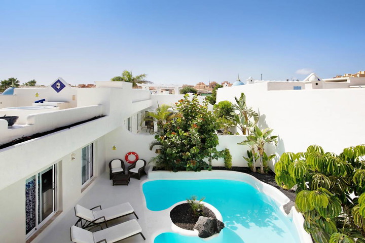 150 M² Villa ∙ 3 Bedrooms ∙ 6 Guests - Corralejo