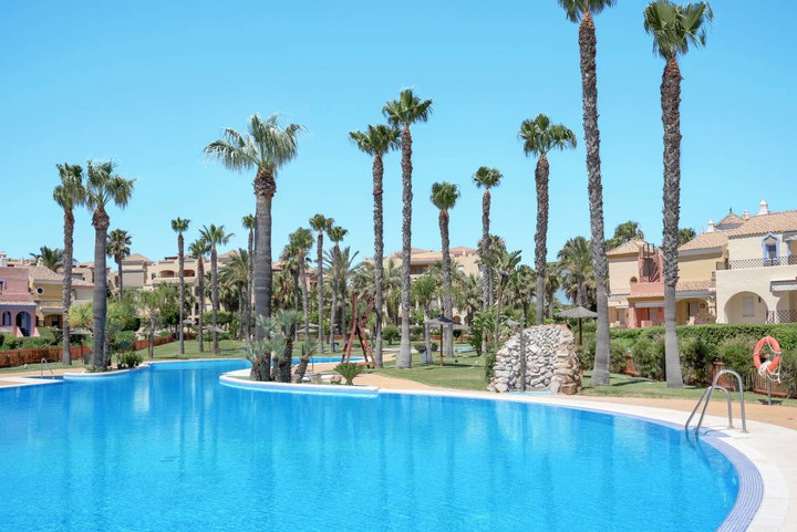 100 M² Apartamento ∙ 2 Habitaciones ∙ 4 Huéspedes - Zahara de los Atunes