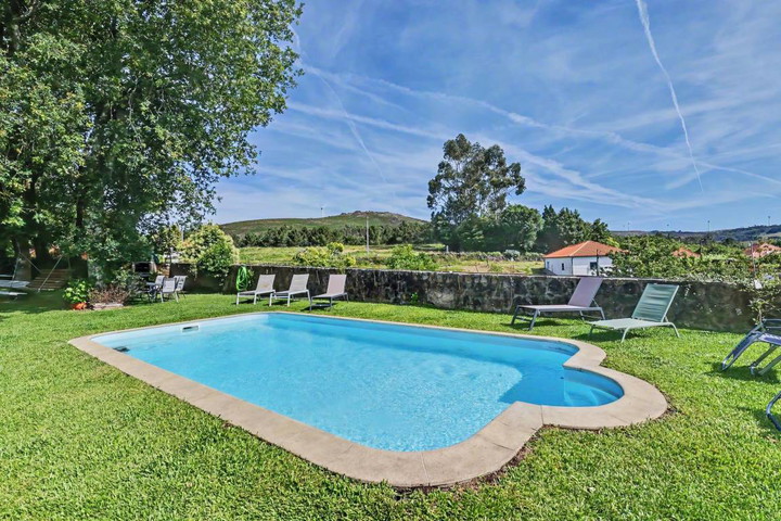 140 M² Casa ∙ 2 Quartos ∙ 4 Hóspedes - Paredes de Coura