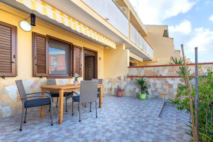88 M² Casa ∙ 2 Habitaciones ∙ 6 Huéspedes - Porto Torres