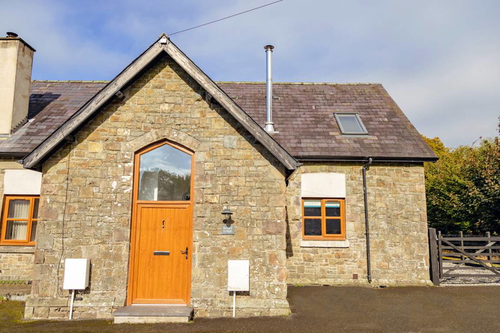 Cottage ∙ 2 Bedrooms ∙ 4 Guests - Llandeilo