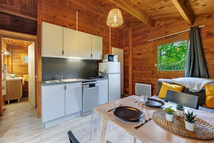 32 M² Camping ∙ 2 Chambres ∙ 6 Personnes - Challans