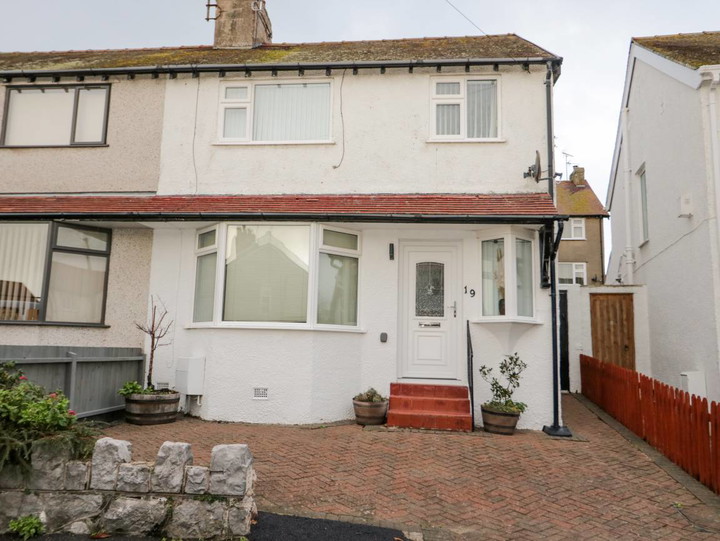Cottage ∙ 3 Bedrooms ∙ 5 Guests - Colwyn Bay