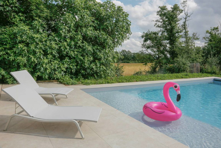 250 M² Maison De Vacances ∙ 6 Chambres ∙ 12 Personnes - Montcuq