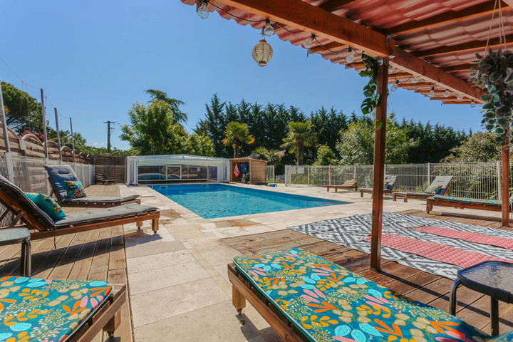 98 M² Cottage ∙ 3 Chambres ∙ 10 Personnes - Surgères