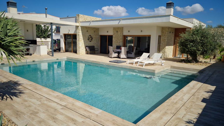 140 M² Villa ∙ 3 Bedrooms ∙ 6 Guests - Dolores, Spain
