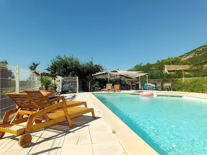 320 M² Maison De Vacances ∙ 7 Chambres ∙ 15 Personnes - Uzès