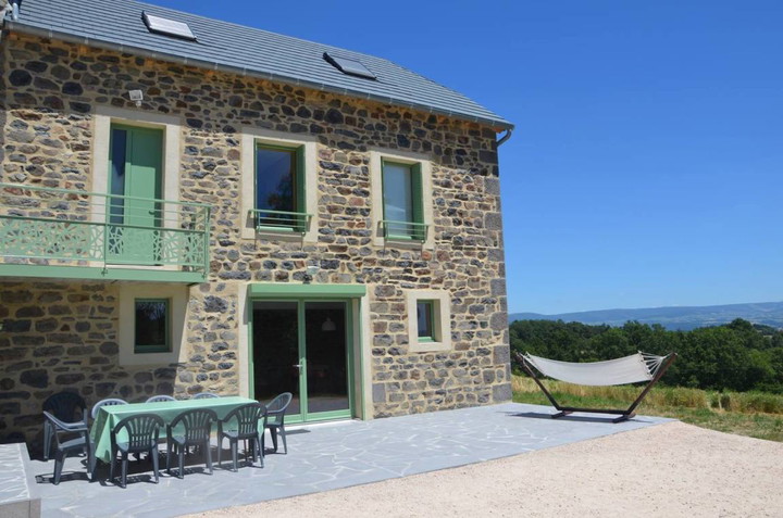 130 M² Casa Rural ∙ 3 Habitaciones ∙ 10 Huéspedes - Chaudes-Aigues