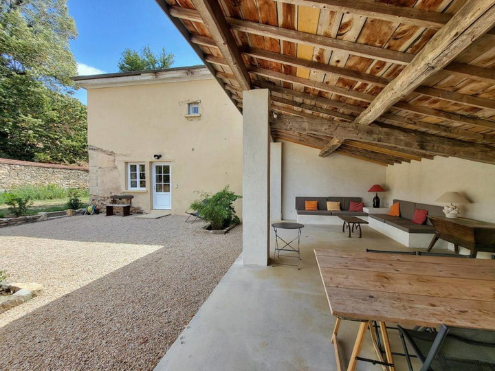 100 M² Gîte ∙ 3 Chambres ∙ 6 Personnes - Rhône