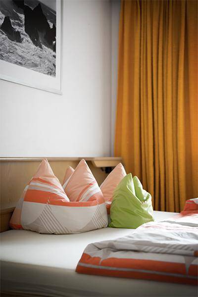 80 M² Ferienwohnung ∙ 2 Schlafzimmer ∙ 5 Gäste - Sölden