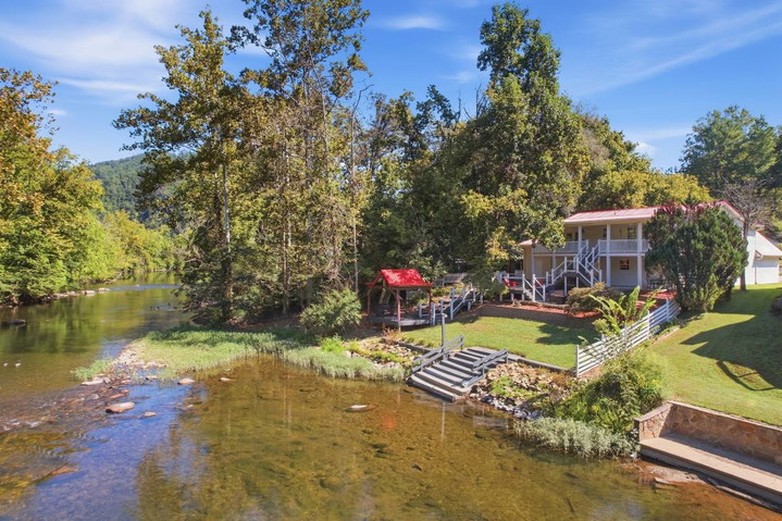 260 M² Cabin ∙ 5 Bedrooms ∙ 12 Guests - Maryville, TN