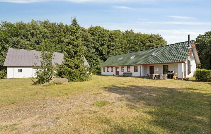 240 M² Talo ∙ 5 Makuuhuonetta ∙ 12 Vierasta - Billund