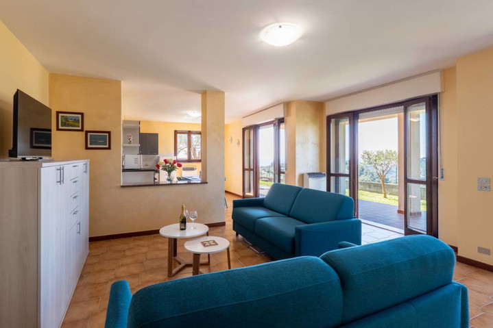 100 M² Apartamento ∙ 2 Habitaciones ∙ 6 Huéspedes - San Lorenzo al Mare