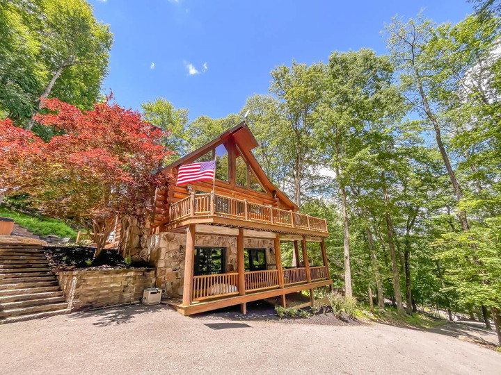 Cabin ∙ 4 Bedrooms ∙ 12 Guests - Deep Creek Lake, MD