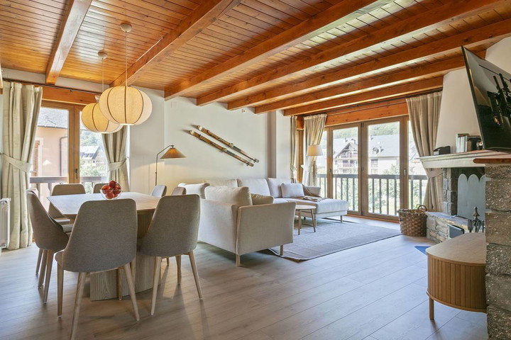 97 M² Apartment ∙ 3 Bedrooms ∙ 7 Guests - Vielha