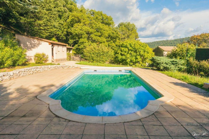 120 M² Gîte ∙ 4 Chambres ∙ 8 Personnes - Var