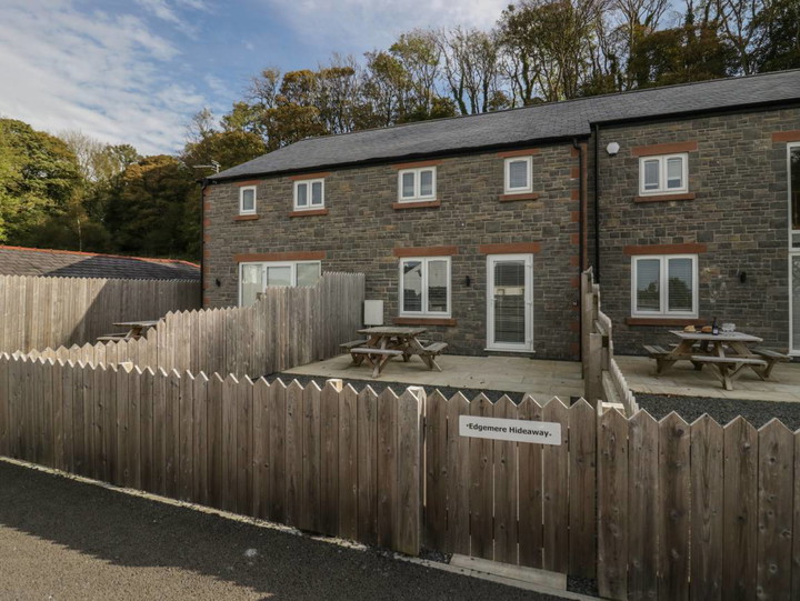 Cottage ∙ 2 Bedrooms ∙ 4 Guests - Cartmel