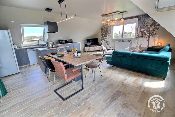 73 M² Gîte ∙ 2 Chambres ∙ 4 Personnes - Loudéac