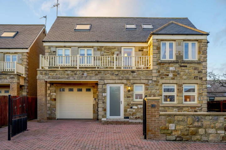 Cottage ∙ 4 Bedrooms ∙ 7 Guests - Seahouses