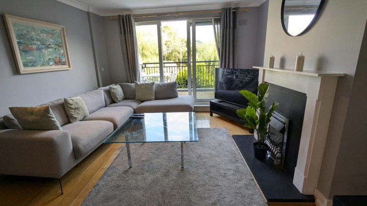 95 M² Apartment ∙ 3 Bedrooms ∙ 4 Guests - Dublin