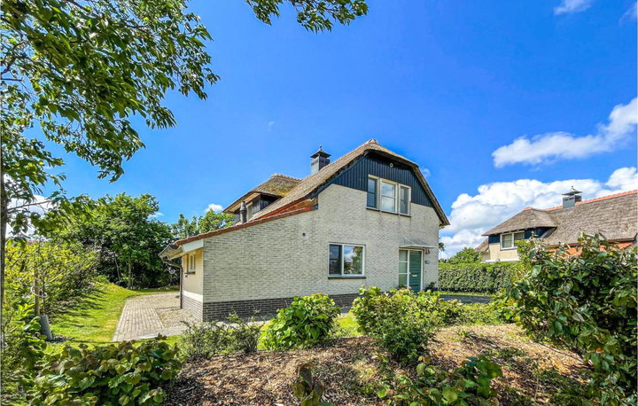 100 M² House ∙ 3 Bedrooms ∙ 6 Guests - Makkum