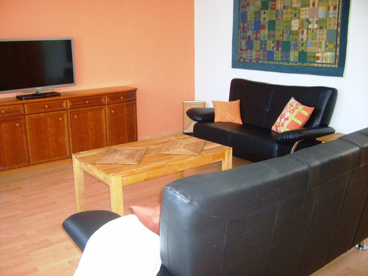 90 M² Ferienwohnung ∙ 2 Schlafzimmer ∙ 4 Gäste - Erbach