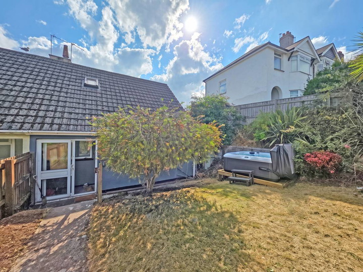Cottage ∙ 2 Bedrooms ∙ 4 Guests - Totnes