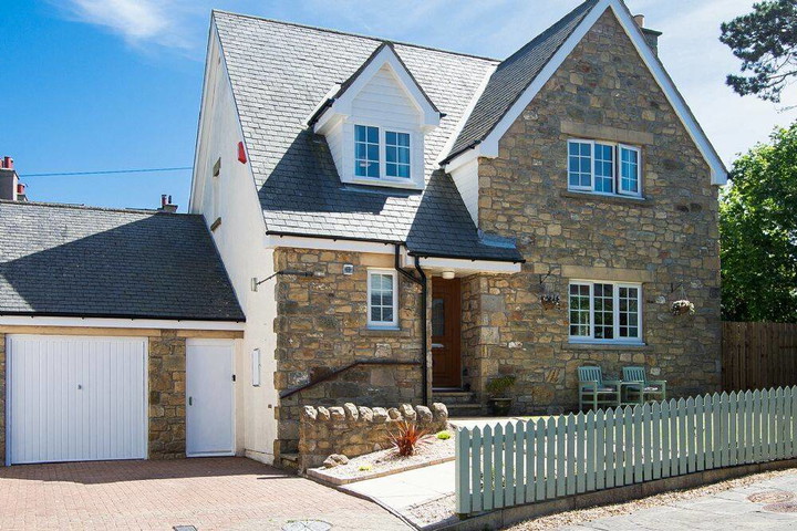 Cottage ∙ 3 Bedrooms ∙ 6 Guests - Bamburgh