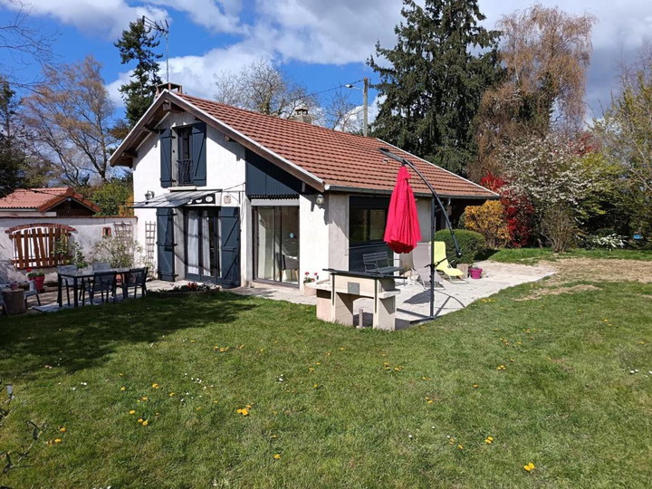60 M² Gîte ∙ 2 Chambres ∙ 5 Personnes - Ain