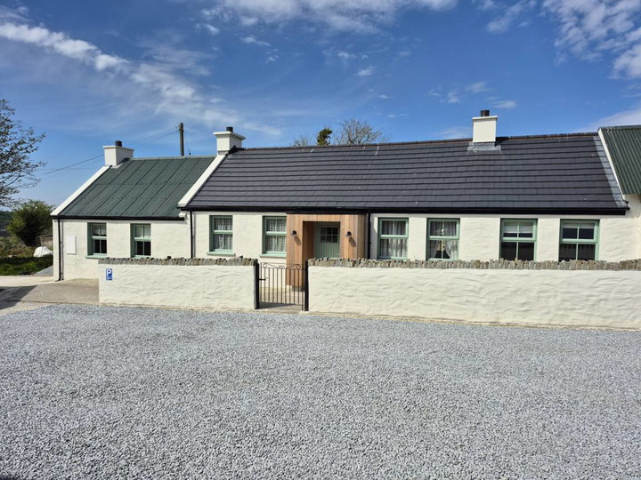 Cottage ∙ 3 Bedrooms ∙ 7 Guests - County Donegal
