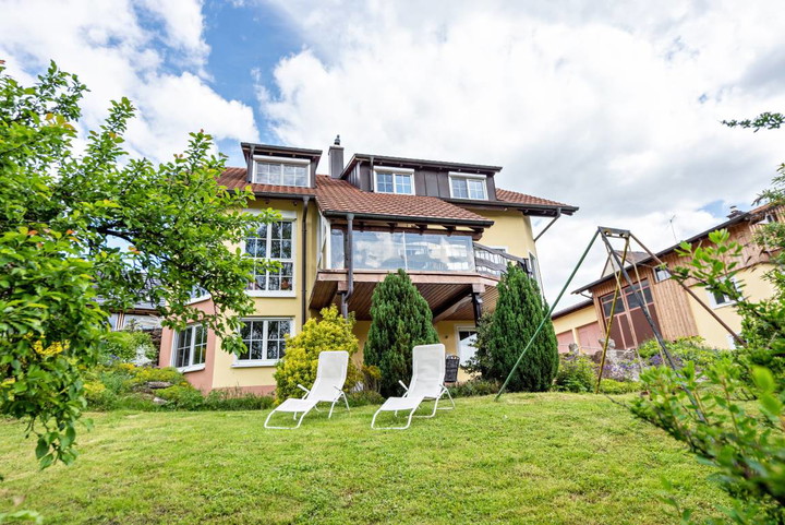 60 M² Ferienwohnung ∙ 1 Schlafzimmer ∙ 3 Gäste - Rheinfelden (Baden)