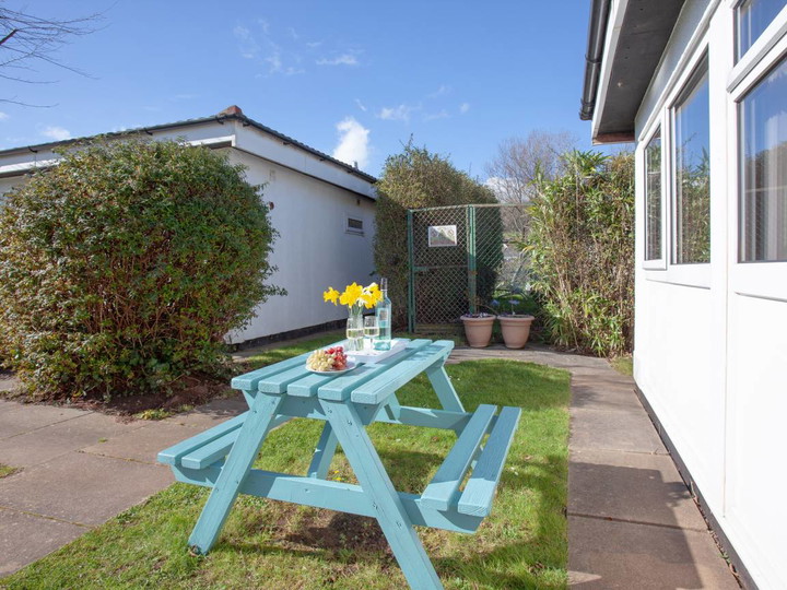 Cottage ∙ 2 Bedrooms ∙ 4 Guests - Dawlish