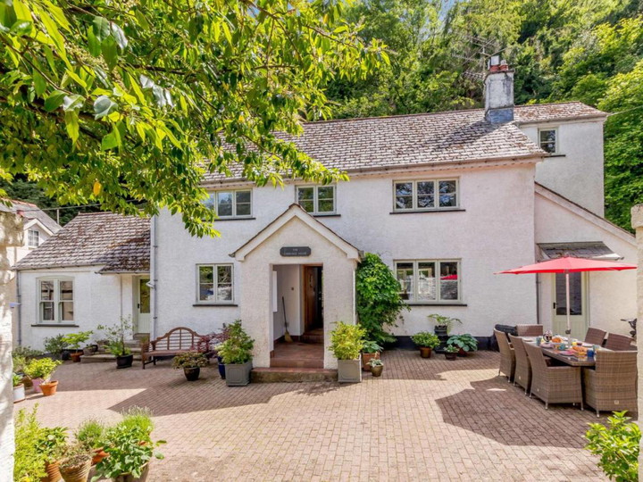 Cottage ∙ 4 Bedrooms ∙ 8 Guests - Abergavenny