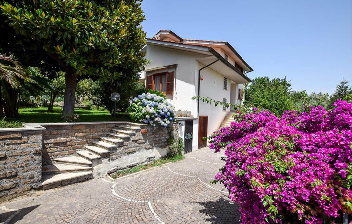 150 M² Casa ∙ 4 Habitaciones ∙ 8 Huéspedes - Anguillara Sabazia