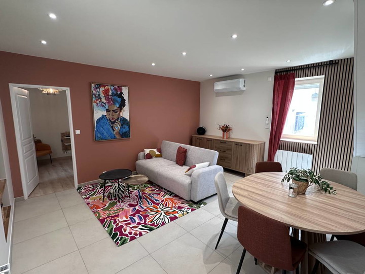 60 M² Cottage ∙ 2 Bedrooms ∙ 4 Guests - Dijon