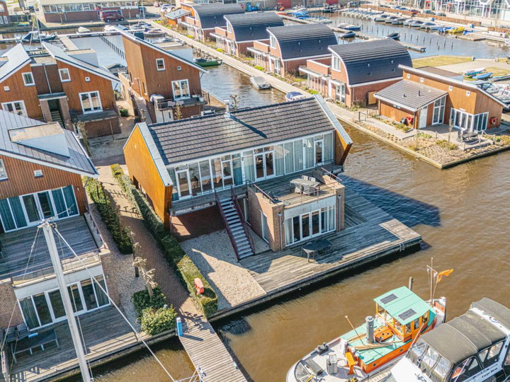 90 M² Apartment ∙ 1 Bedroom ∙ 4 Guests - Zaandam