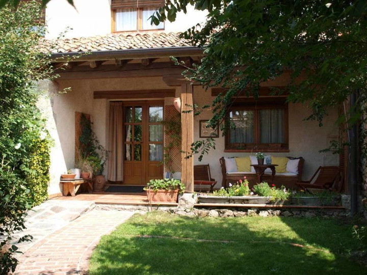 180 M² Casa ∙ 5 Habitaciones ∙ 12 Huéspedes - Segovia