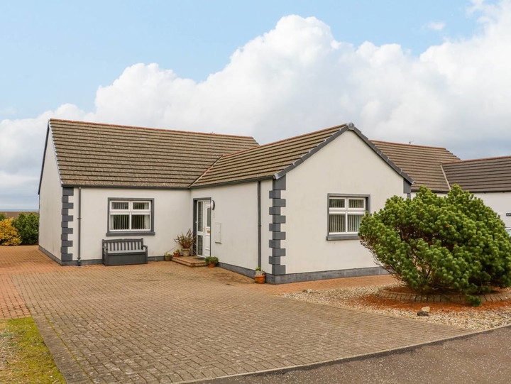 Cottage ∙ 4 Bedrooms ∙ 8 Guests - County Donegal