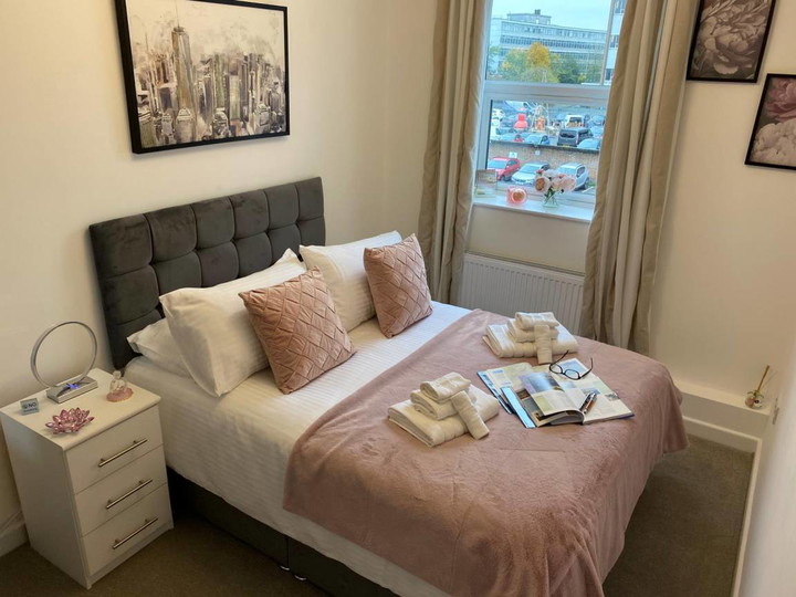 Apartment ∙ 2 Bedrooms ∙ 7 Guests - St Albans, UK