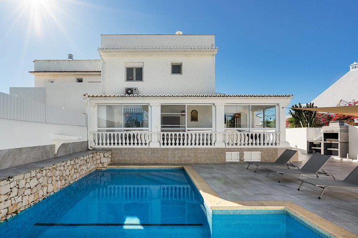 189 M² Villa ∙ 4 Bedrooms ∙ 8 Guests - Carvoeiro