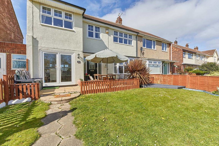 Apartment ∙ 4 Bedrooms ∙ 7 Guests - Hartlepool