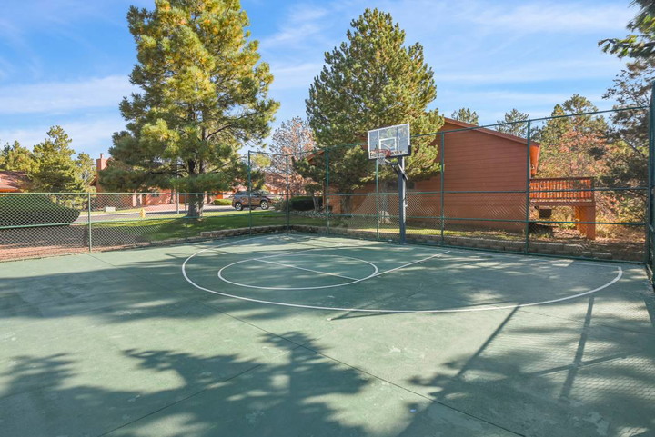 279 M² Cabin ∙ 4 Bedrooms ∙ 13 Guests - Flagstaff, AZ