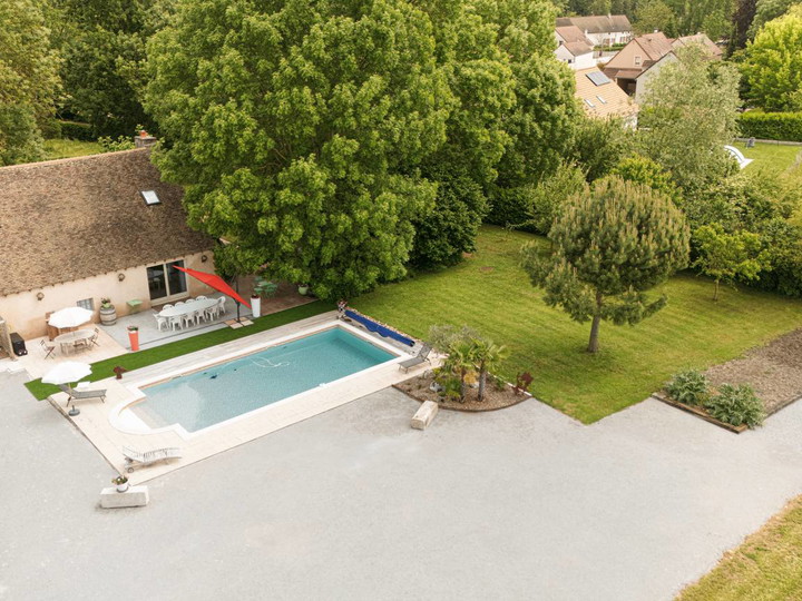 200 M² Cottage ∙ 4 Chambres ∙ 10 Personnes - Beaune