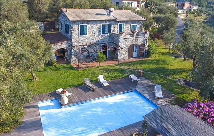300 M² Huis ∙ 3 Slaapkamers ∙ 10 Gasten - Chiavari